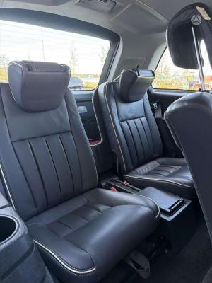 Grey Volvo XC90 2012 in Vilnius, with an engine capacity of 2.40 L and mileage of 240 thousand km for 8950 €, photo 14 on AUTOMOTO.COM.LV