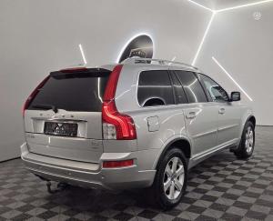 Grey Volvo XC90 2013 in Marijampole, with an engine capacity of 2.40 L and mileage of 321 thousand km for 11999 €, photo 26 on AUTOMOTO.COM.LV