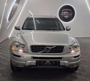 Grey Volvo XC90 2013 in Marijampole, with an engine capacity of 2.40 L and mileage of 321 thousand km for 11999 €, photo 28 on AUTOMOTO.COM.LV