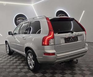 Grey Volvo XC90 2013 in Marijampole, with an engine capacity of 2.40 L and mileage of 321 thousand km for 11999 €, photo 30 on AUTOMOTO.COM.LV