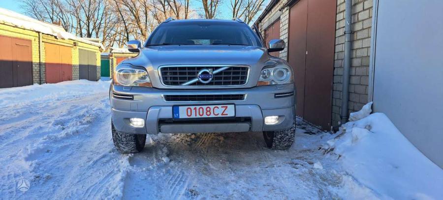 Pelēks Volvo XC90 2013 Klaipėda, ar dzinēja tilpumu 3.19 L un nobraukumu 203 tūkst. km par 10500 €, foto 1 vietnē AUTOMOTO.COM.LV