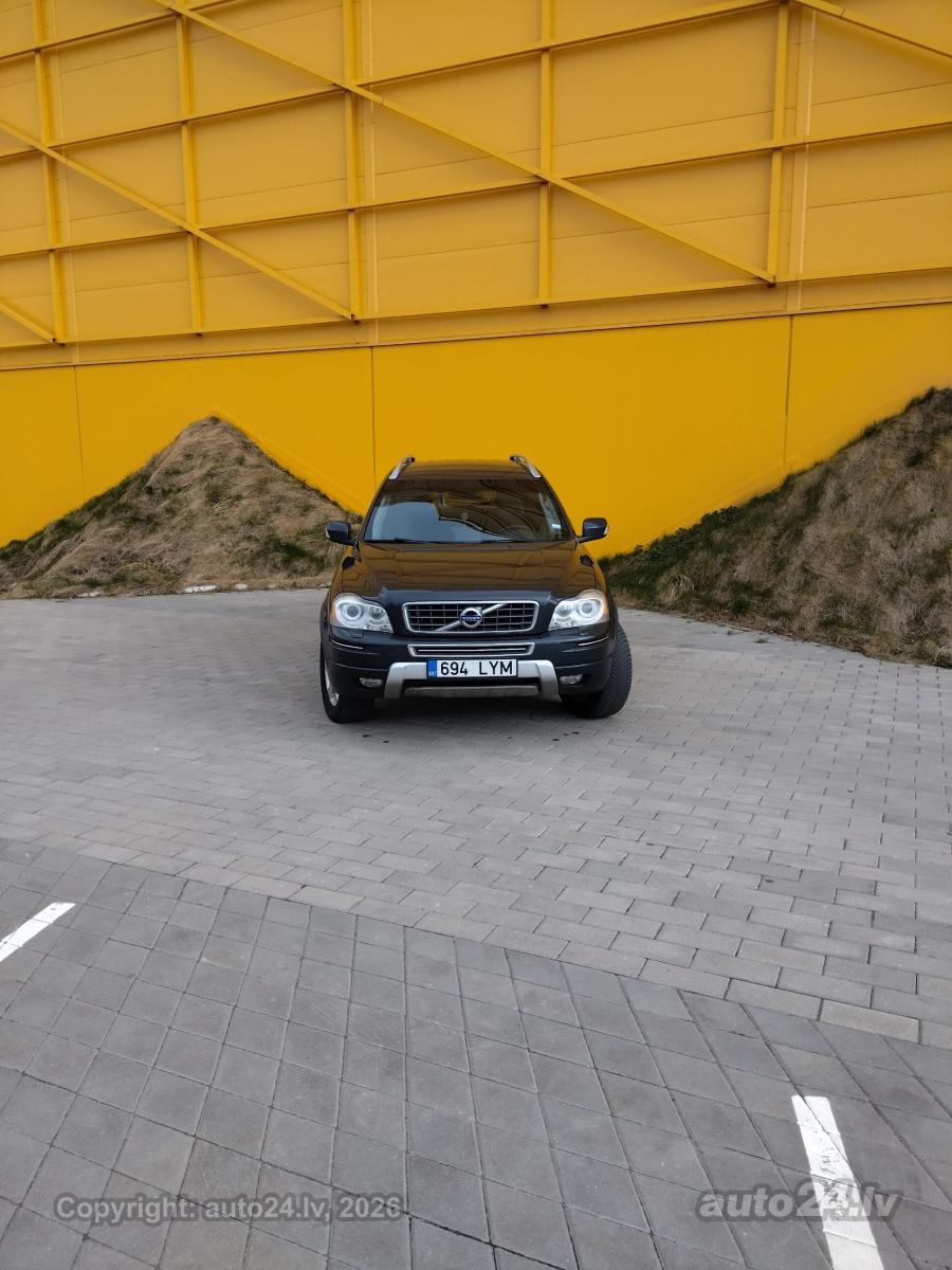 Pelēks Volvo XC90 2013 Tallina, ar dzinēja tilpumu 2.40 L un nobraukumu 222 tūkst. km par 11500 €, foto 1 vietnē AUTOMOTO.COM.LV