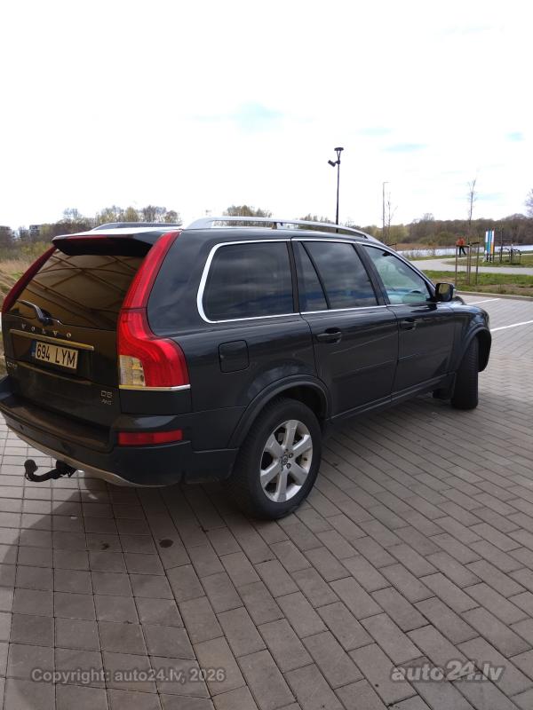 Pelēks Volvo XC90 2013 Tallina, ar dzinēja tilpumu 2.40 L un nobraukumu 222 tūkst. km par 11500 €, foto 4 vietnē AUTOMOTO.COM.LV