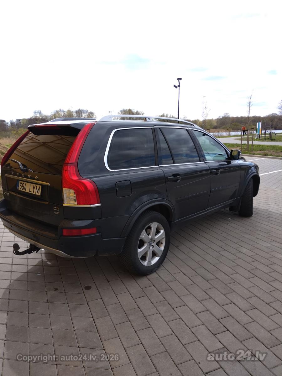 Pelēks Volvo XC90 2013 Tallina, ar dzinēja tilpumu 2.40 L un nobraukumu 222 tūkst. km par 11500 €, foto 5 vietnē AUTOMOTO.COM.LV