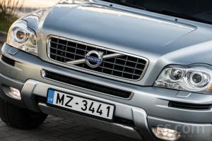 Pelēks Volvo XC90 2013 Jelgava, ar dzinēja tilpumu 2.40 L un nobraukumu 295 tūkst. km par 12500 €, foto 3 vietnē AUTOMOTO.COM.LV