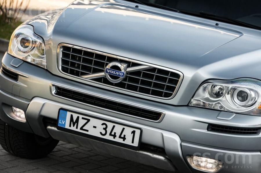 Pelēks Volvo XC90 2013 Jelgava, ar dzinēja tilpumu 2.40 L un nobraukumu 295 tūkst. km par 12500 €, foto 3 vietnē AUTOMOTO.COM.LV