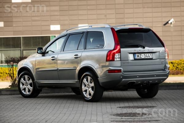 Pelēks Volvo XC90 2013 Jelgava, ar dzinēja tilpumu 2.40 L un nobraukumu 295 tūkst. km par 12500 €, foto 8 vietnē AUTOMOTO.COM.LV