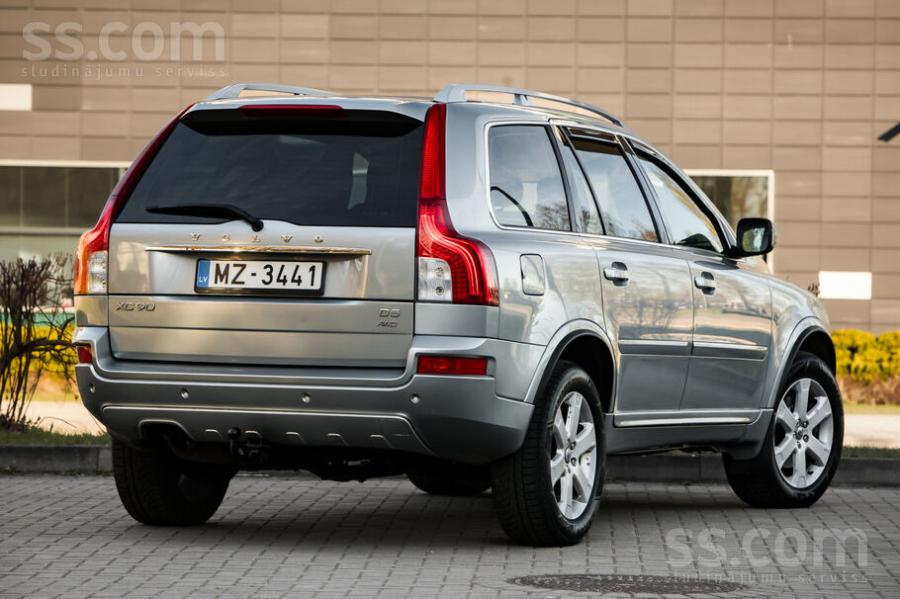 Pelēks Volvo XC90 2013 Jelgava, ar dzinēja tilpumu 2.40 L un nobraukumu 295 tūkst. km par 12500 €, foto 10 vietnē AUTOMOTO.COM.LV