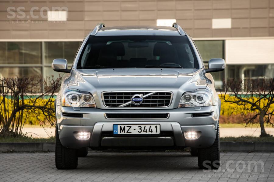 Pelēks Volvo XC90 2013 Jelgava, ar dzinēja tilpumu 2.40 L un nobraukumu 295 tūkst. km par 12500 €, foto 12 vietnē AUTOMOTO.COM.LV