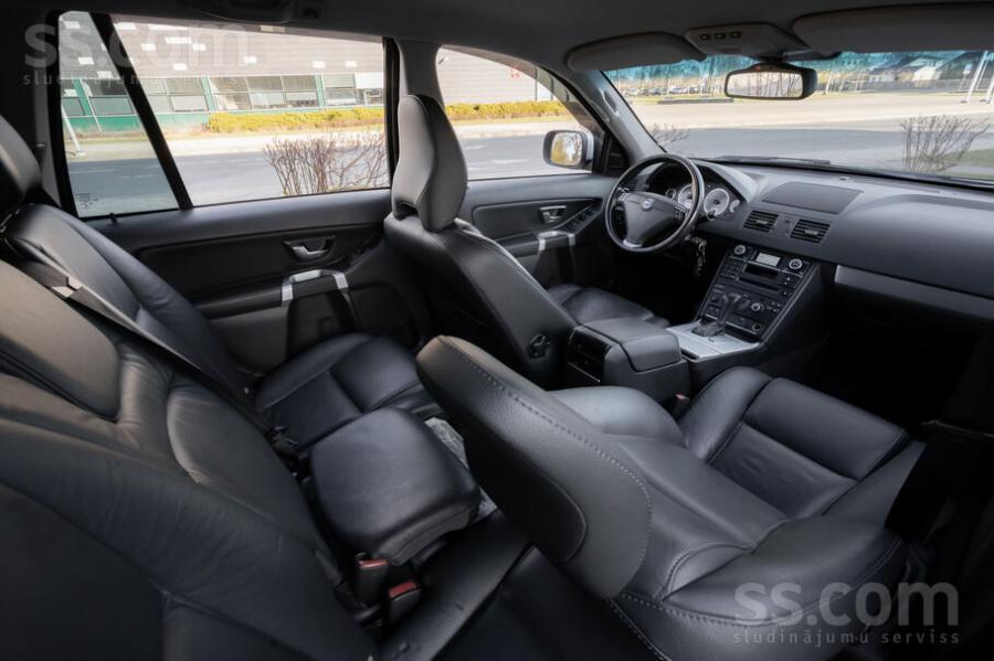 Pelēks Volvo XC90 2013 Jelgava, ar dzinēja tilpumu 2.40 L un nobraukumu 295 tūkst. km par 12500 €, foto 16 vietnē AUTOMOTO.COM.LV