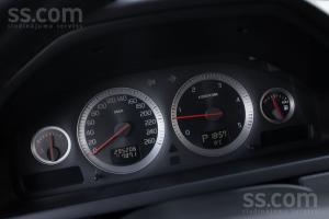 Pelēks Volvo XC90 2013 Jelgava, ar dzinēja tilpumu 2.40 L un nobraukumu 295 tūkst. km par 12500 €, foto 27 vietnē AUTOMOTO.COM.LV