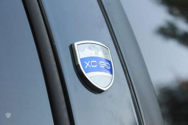 Pelēks Volvo XC90 2013 Šauļi, ar dzinēja tilpumu 3.19 L un nobraukumu 212 tūkst. km par 6900 €, foto 10 vietnē AUTOMOTO.COM.LV