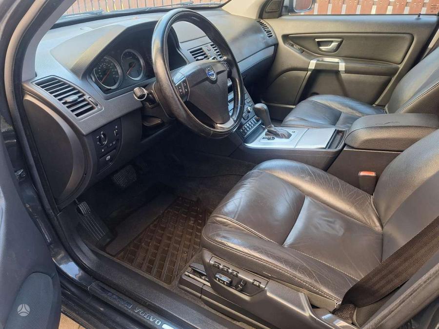 Pelēks Volvo XC90 2013 Šauļi, ar dzinēja tilpumu 3.19 L un nobraukumu 212 tūkst. km par 6900 €, foto 16 vietnē AUTOMOTO.COM.LV