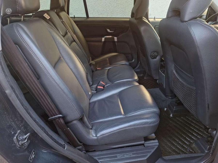 Pelēks Volvo XC90 2013 Šauļi, ar dzinēja tilpumu 3.19 L un nobraukumu 212 tūkst. km par 6900 €, foto 19 vietnē AUTOMOTO.COM.LV