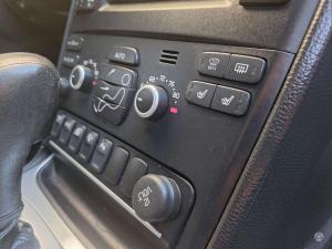 Pelēks Volvo XC90 2013 Šauļi, ar dzinēja tilpumu 3.19 L un nobraukumu 212 tūkst. km par 6900 €, foto 28 vietnē AUTOMOTO.COM.LV