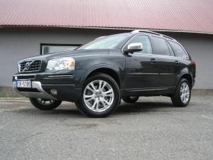 Grey Volvo XC90 2013 in Sigulda, with an engine capacity of 2.40 L and mileage of 335 thousand km for 13950 €, photo  on AUTOMOTO.COM.LV