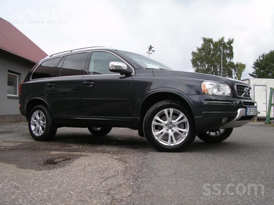 Grey Volvo XC90 2013 in Riga, with an engine capacity of 2.40 L and mileage of 0 thousand km for 13950 €, photo 1 on AUTOMOTO.COM.LV