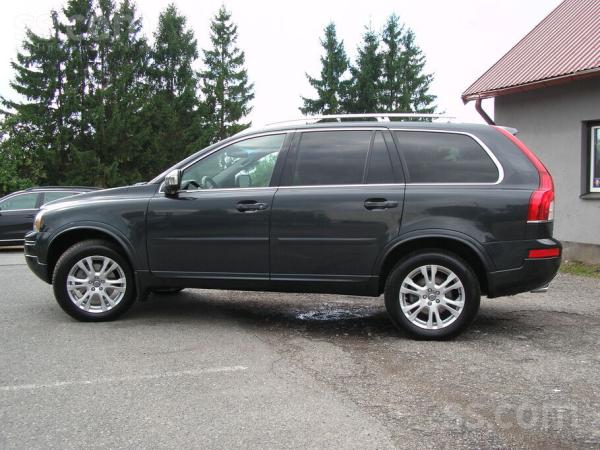 Grey Volvo XC90 2013 in Riga, with an engine capacity of 2.40 L and mileage of 0 thousand km for 13950 €, photo 5 on AUTOMOTO.COM.LV