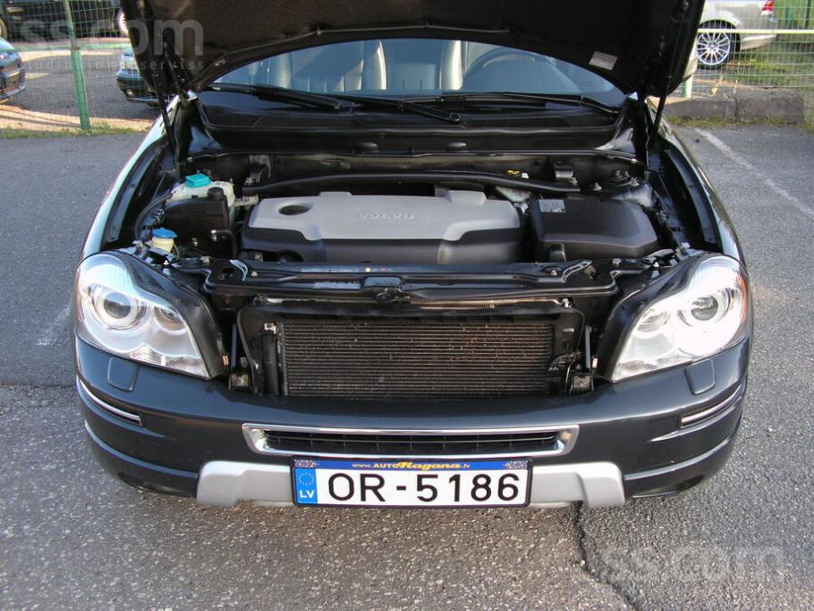 Grey Volvo XC90 2013 in Riga, with an engine capacity of 2.40 L and mileage of 0 thousand km for 13950 €, photo 32 on AUTOMOTO.COM.LV