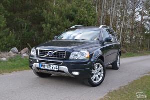 Grey Volvo XC90 2014 in Vilnius, with an engine capacity of 2.40 L and mileage of 294 thousand km for 11950 €, photo 3 on AUTOMOTO.COM.LV