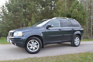 Grey Volvo XC90 2014 in Vilnius, with an engine capacity of 2.40 L and mileage of 294 thousand km for 11950 €, photo 5 on AUTOMOTO.COM.LV