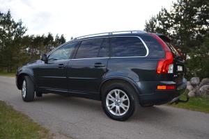 Grey Volvo XC90 2014 in Vilnius, with an engine capacity of 2.40 L and mileage of 294 thousand km for 11950 €, photo 6 on AUTOMOTO.COM.LV
