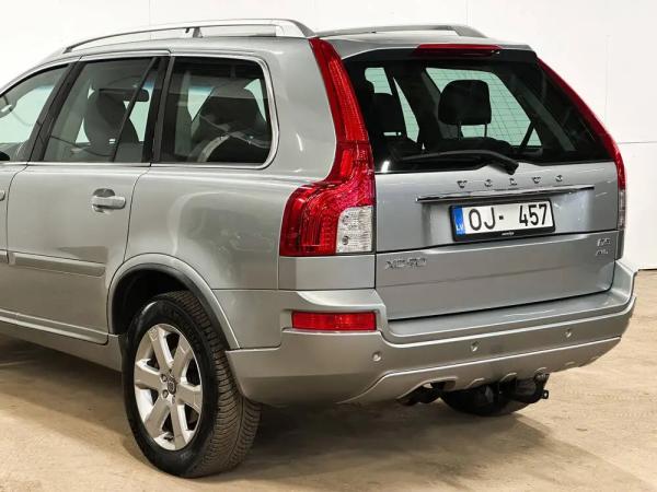 Pelēks Volvo XC90 2014 Jūrmala, ar dzinēja tilpumu 2.40 L un nobraukumu 204 tūkst. km par 13990 €, foto 7 vietnē AUTOMOTO.COM.LV