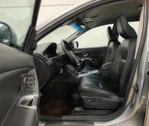 Grey Volvo XC90 2014 in Jurmala, with an engine capacity of 2.40 L and mileage of 204 thousand km for 13990 €, photo 21 on AUTOMOTO.COM.LV