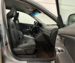 Grey Volvo XC90 2014 in Jurmala, with an engine capacity of 2.40 L and mileage of 204 thousand km for 13990 €, photo 26 on AUTOMOTO.COM.LV