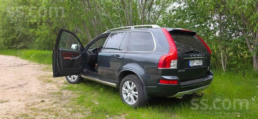 Pelēks Volvo XC90 2014 Rīga, ar dzinēja tilpumu 2.40 L un nobraukumu 268 tūkst. km par 11500 €, foto 3 vietnē AUTOMOTO.COM.LV