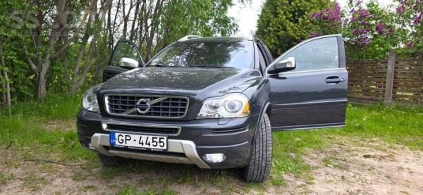 Pelēks Volvo XC90 2014 Rīga, ar dzinēja tilpumu 2.40 L un nobraukumu 268 tūkst. km par 11500 €, foto 3 vietnē AUTOMOTO.COM.LV