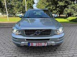 Grey Volvo XC90 2014 in Ogre, with an engine capacity of 2.40 L and mileage of 198 thousand km for 13280 €, photo 3 on AUTOMOTO.COM.LV