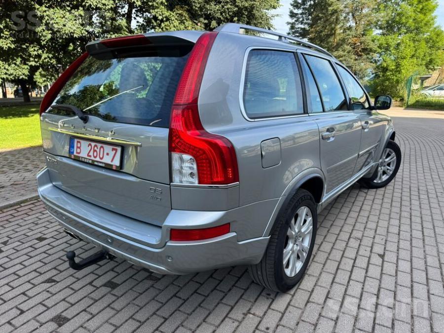 Grey Volvo XC90 2014 in Ogre, with an engine capacity of 2.40 L and mileage of 198 thousand km for 13280 €, photo 7 on AUTOMOTO.COM.LV