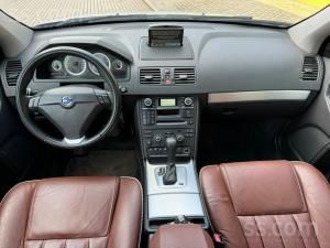 Grey Volvo XC90 2014 in Ogre, with an engine capacity of 2.40 L and mileage of 198 thousand km for 13280 €, photo 12 on AUTOMOTO.COM.LV