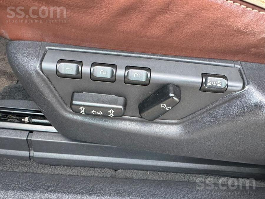 Grey Volvo XC90 2014 in Ogre, with an engine capacity of 2.40 L and mileage of 198 thousand km for 13280 €, photo 16 on AUTOMOTO.COM.LV
