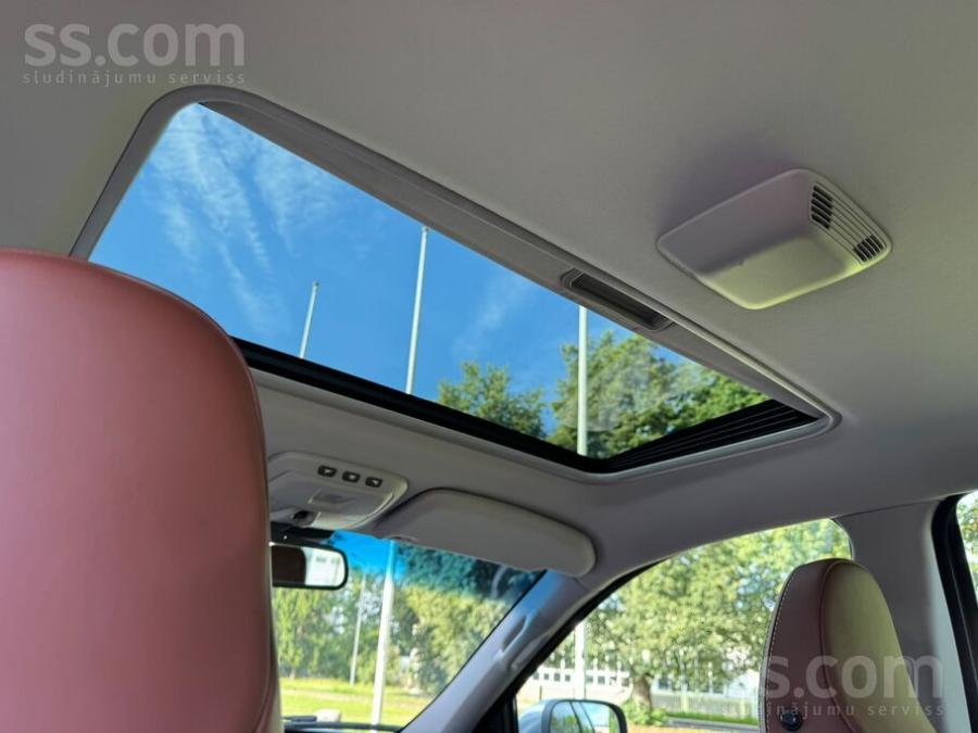 Grey Volvo XC90 2014 in Ogre, with an engine capacity of 2.40 L and mileage of 198 thousand km for 13280 €, photo 22 on AUTOMOTO.COM.LV