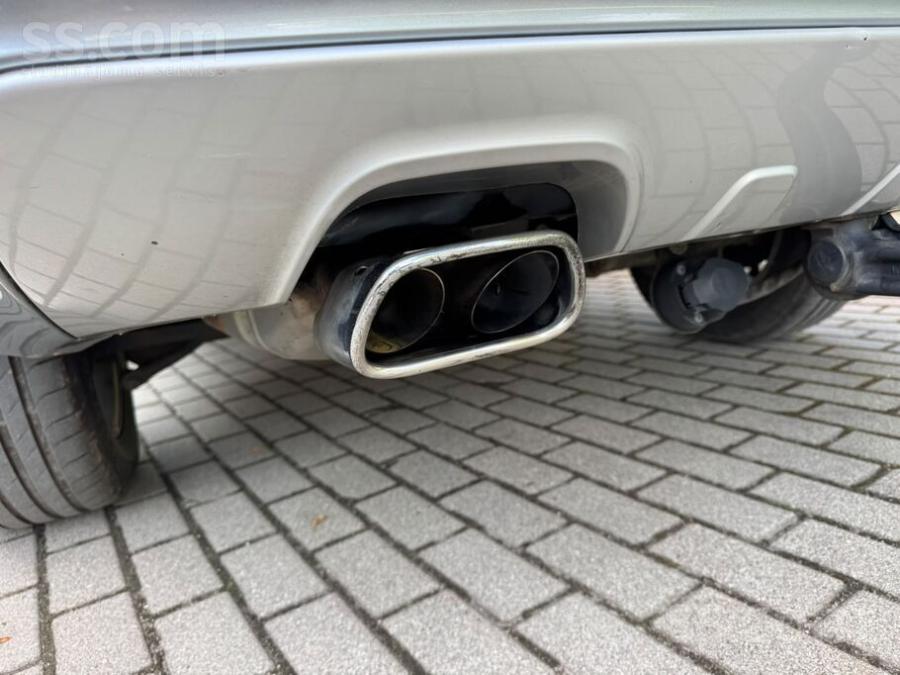 Grey Volvo XC90 2014 in Ogre, with an engine capacity of 2.40 L and mileage of 198 thousand km for 13280 €, photo 23 on AUTOMOTO.COM.LV
