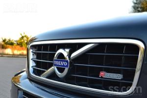 Grey Volvo XC90 2014 in Jurmala, with an engine capacity of 2.40 L and mileage of 271 thousand km for 12200 €, photo 8 on AUTOMOTO.COM.LV