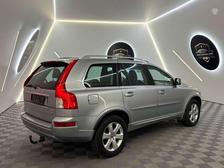 Pelēks Volvo XC90 2014 Marijampole, ar dzinēja tilpumu 2.40 L un nobraukumu 270 tūkst. km par 12750 €, foto 8 vietnē AUTOMOTO.COM.LV