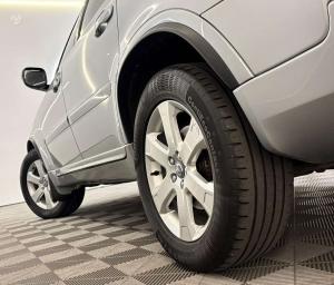 Pelēks Volvo XC90 2014 Marijampole, ar dzinēja tilpumu 2.40 L un nobraukumu 270 tūkst. km par 12750 €, foto 21 vietnē AUTOMOTO.COM.LV