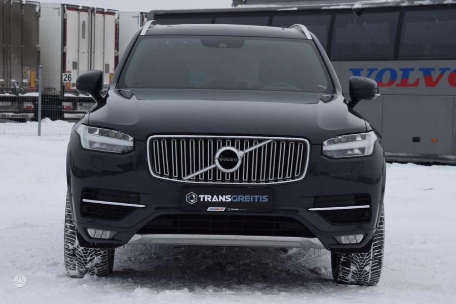 Grey Volvo XC90 2015 in Vilnius, with an engine capacity of 1.97 L and mileage of 333 thousand km for 17699 €, photo 2 on AUTOMOTO.COM.LV