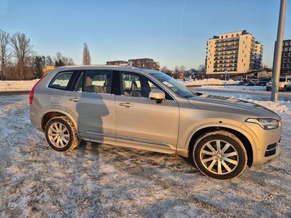 Grey Volvo XC90 2015 in Vilnius, with an engine capacity of 1.97 L and mileage of 257 thousand km for 17900 €, photo 3 on AUTOMOTO.COM.LV