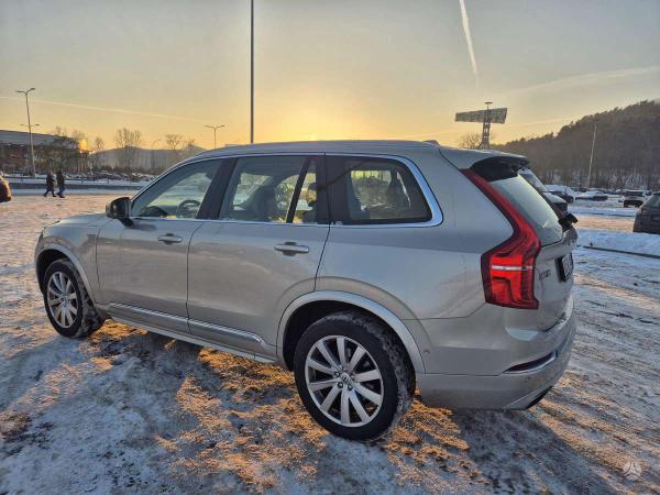 Grey Volvo XC90 2015 in Vilnius, with an engine capacity of 1.97 L and mileage of 257 thousand km for 17900 €, photo 6 on AUTOMOTO.COM.LV