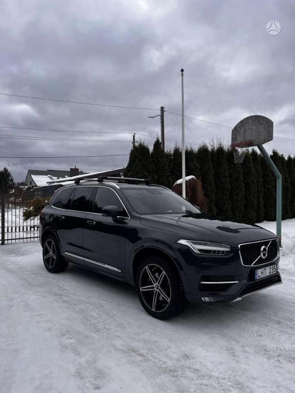 Grey Volvo XC90 2015 in Vilnius, with an engine capacity of 1.97 L and mileage of 252 thousand km for 22500 €, photo 3 on AUTOMOTO.COM.LV
