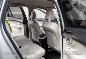 Grey Volvo XC90 2015 in Tallinn, with an engine capacity of 2.00 L and mileage of 325 thousand km for 16900 €, photo 10 on AUTOMOTO.COM.LV