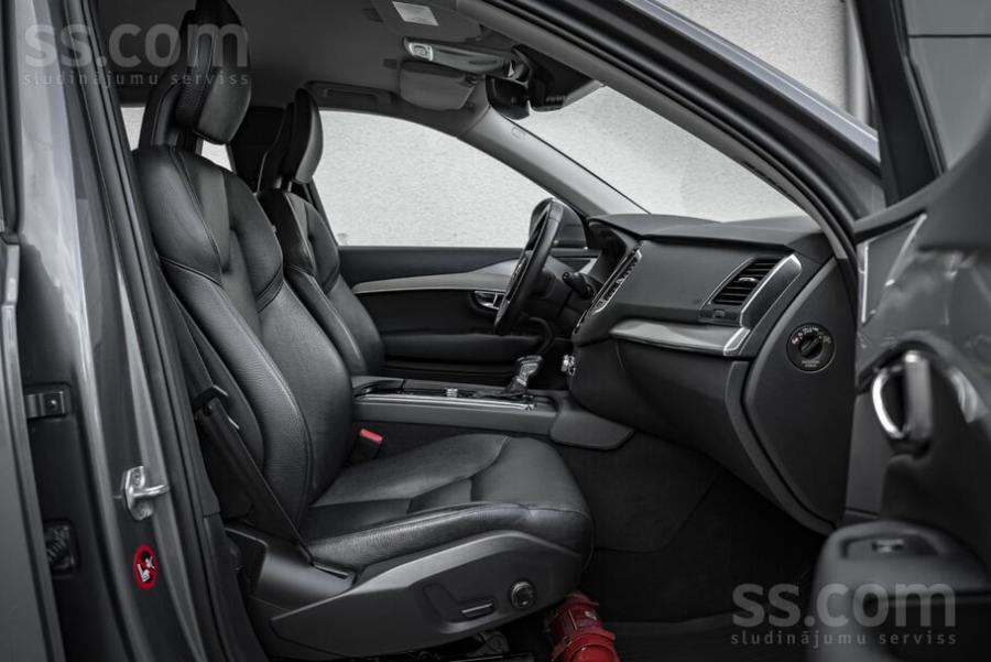 Pelēks Volvo XC90 2015 Rīga, ar dzinēja tilpumu 2.00 L un nobraukumu 319 tūkst. km par 14990 €, foto 12 vietnē AUTOMOTO.COM.LV
