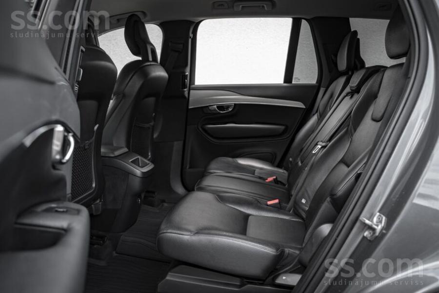 Pelēks Volvo XC90 2015 Rīga, ar dzinēja tilpumu 2.00 L un nobraukumu 319 tūkst. km par 14990 €, foto 13 vietnē AUTOMOTO.COM.LV