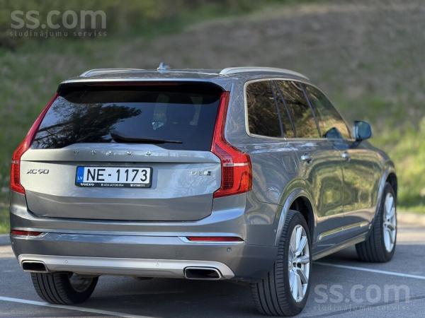 Pelēks Volvo XC90 2015 Ogre, ar dzinēja tilpumu 2.00 L un nobraukumu 340 tūkst. km par 14900 €, foto 4 vietnē AUTOMOTO.COM.LV