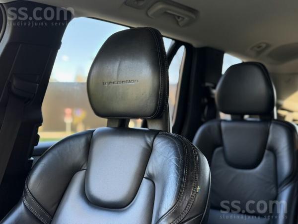 Pelēks Volvo XC90 2015 Ogre, ar dzinēja tilpumu 2.00 L un nobraukumu 340 tūkst. km par 14900 €, foto 7 vietnē AUTOMOTO.COM.LV