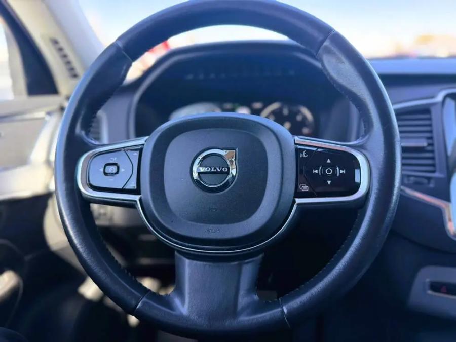 Pelēks Volvo XC90 2015 Rīga, ar dzinēja tilpumu 2.00 L un nobraukumu 283 tūkst. km par 16350 €, foto 18 vietnē AUTOMOTO.COM.LV